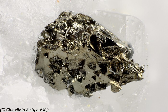 Mineralienatlas Lexikon - Colusite (english Version)