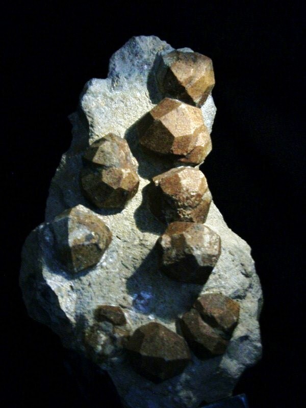 Mineralienatlas Lexikon - Pseudoleucit