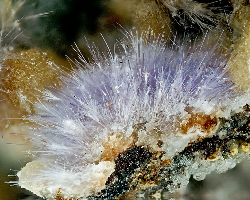 Mineralienatlas Lexikon - Mullit (english Version)