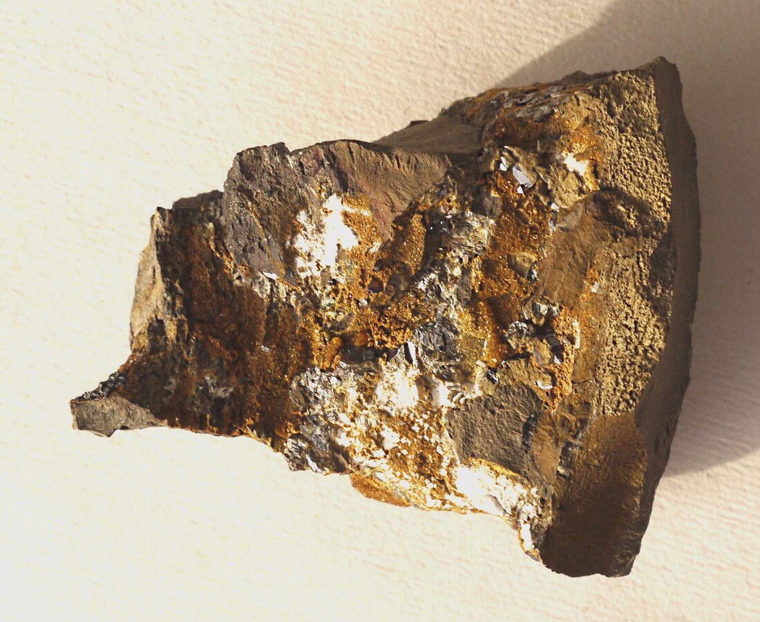 Mineralatlas Lexikon - Bildanzeige - Toneisenstein-Geode