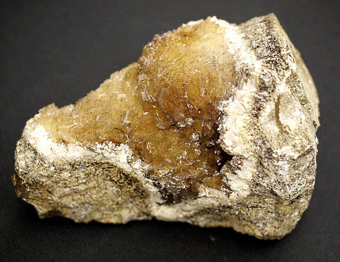Mineralatlas Lexikon - Bildanzeige - Calcit-Druse